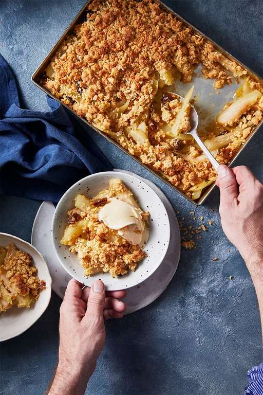 8 Scrumptious Crumble Recipes For Autumn