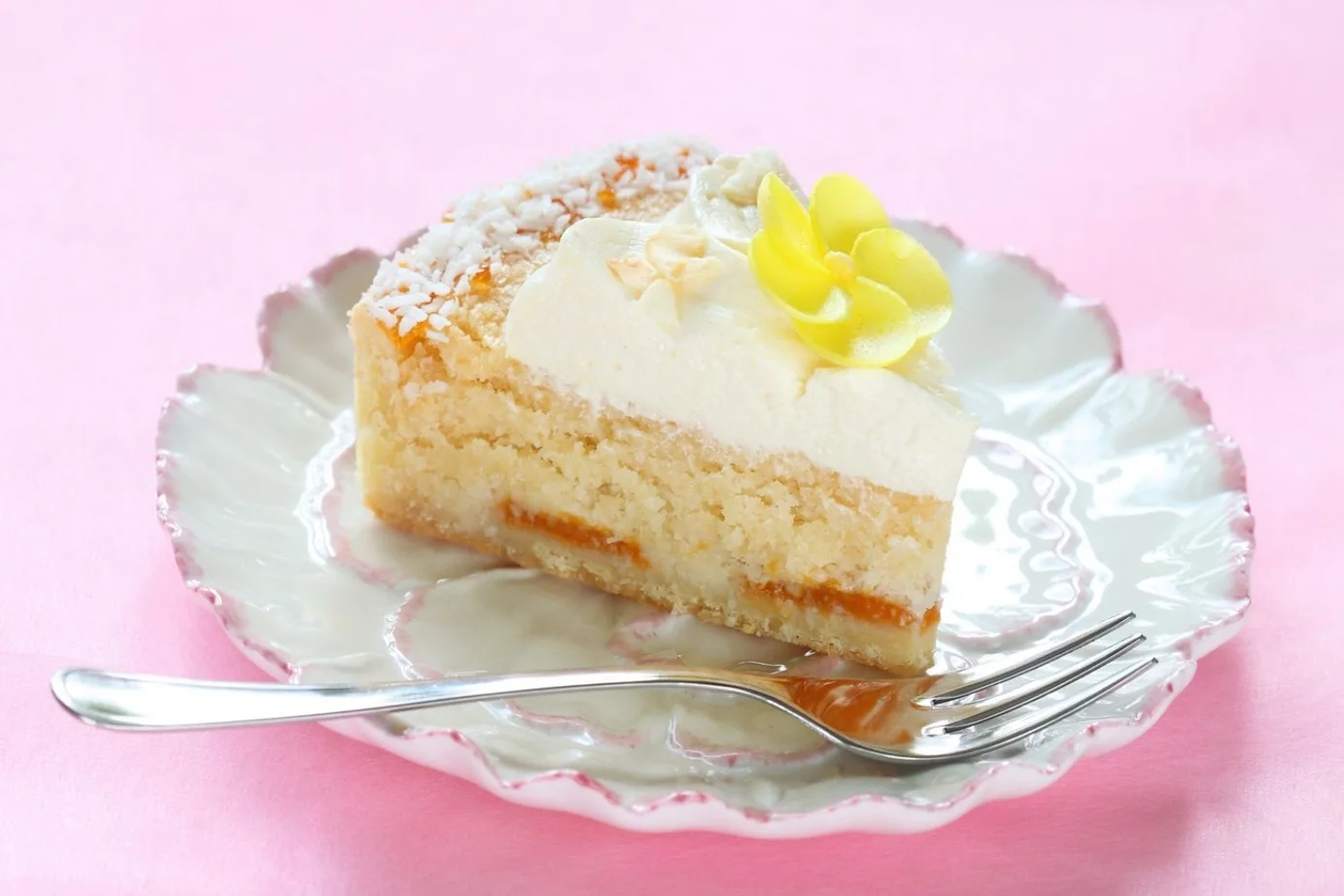 3-Ingredient Cake Recipe with Secret Ingredient