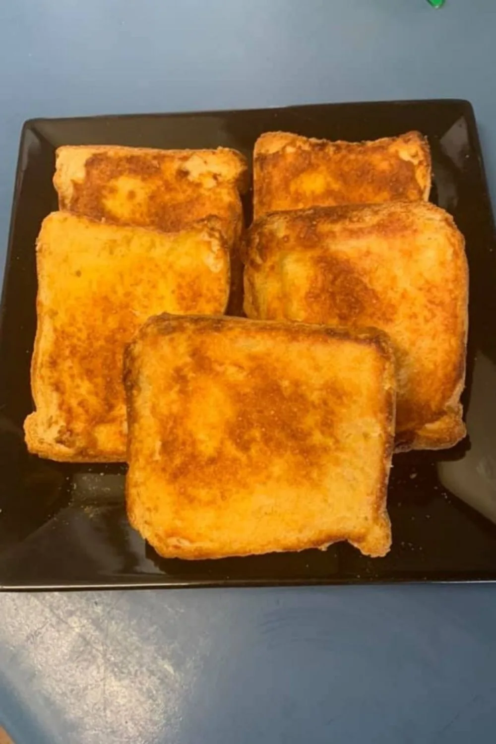 3-Ingredient Sizzler Cheese Bread Recipe