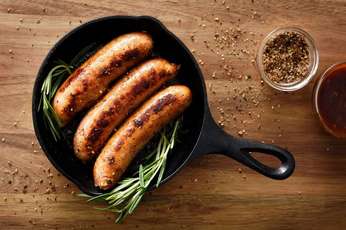 How long do cooked sausages last in the fridge?