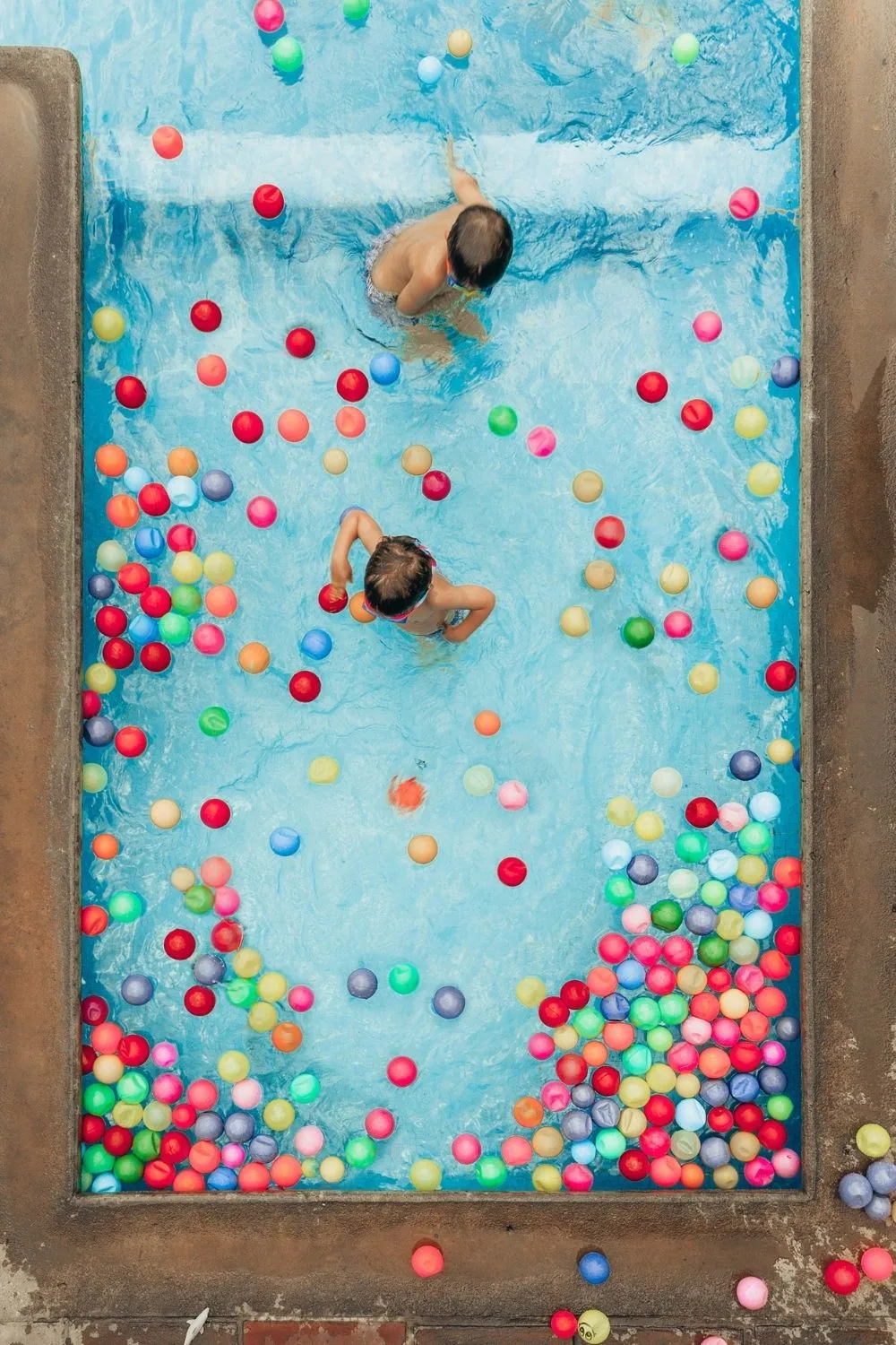 5 Tips to Keep Kids Safe Around Swimming Pools