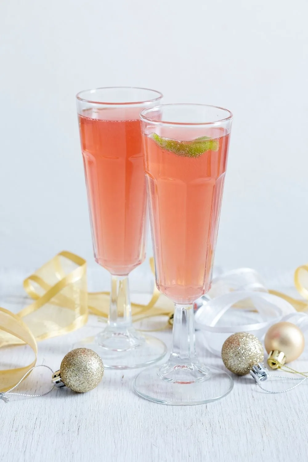 Champagne cosmopolitan cocktail Recipe | Better Homes & Gardens Australia