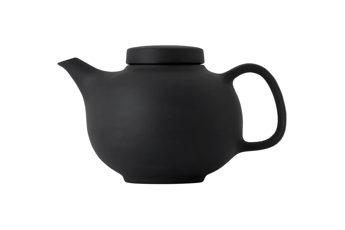 How to Make Tea with a Teapot and Loose Leaves