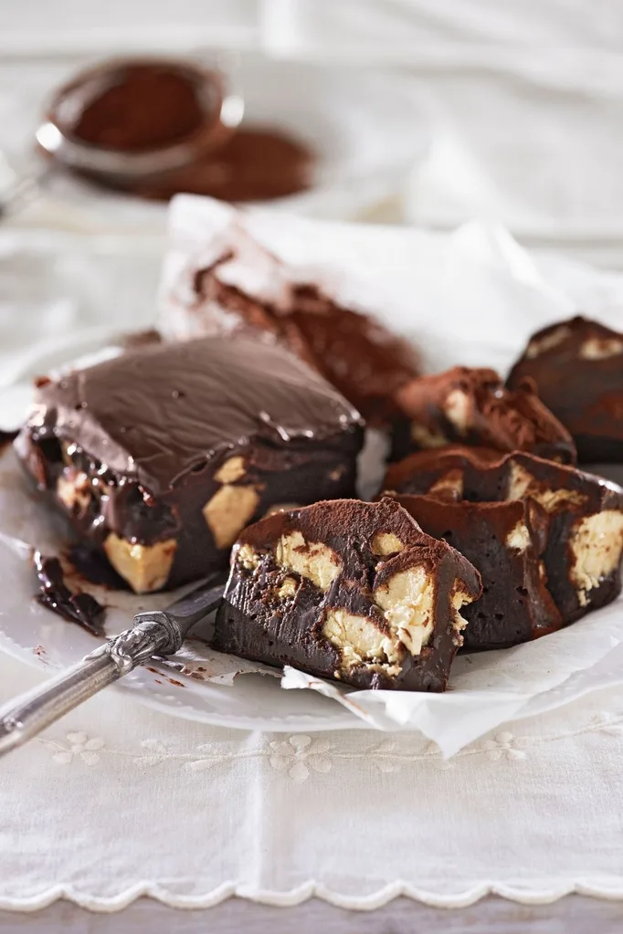 Chocolate Honeycomb Fudge Recipe | Better Homes & Gardens Australia