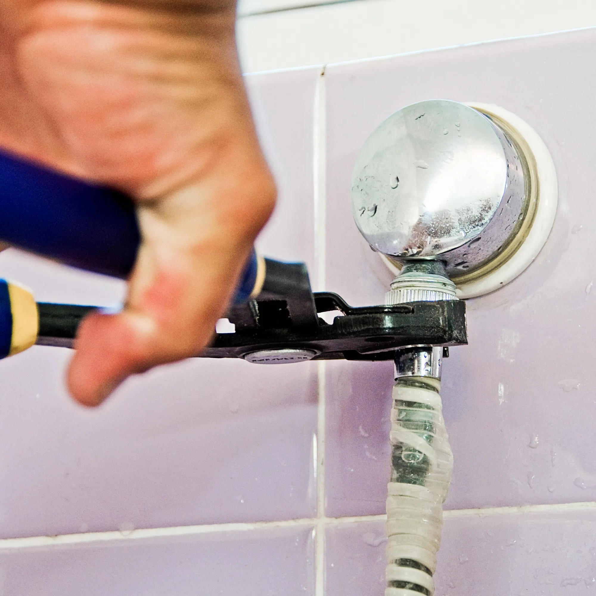 A guide to swapping your showerhead with pictures