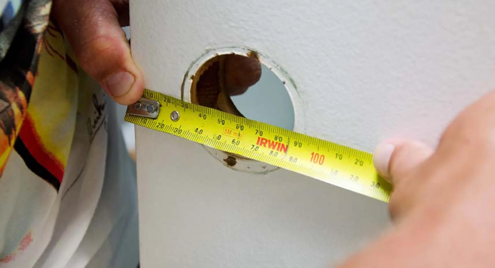 How to replace your door handle - Better Homes & Gardens Australia