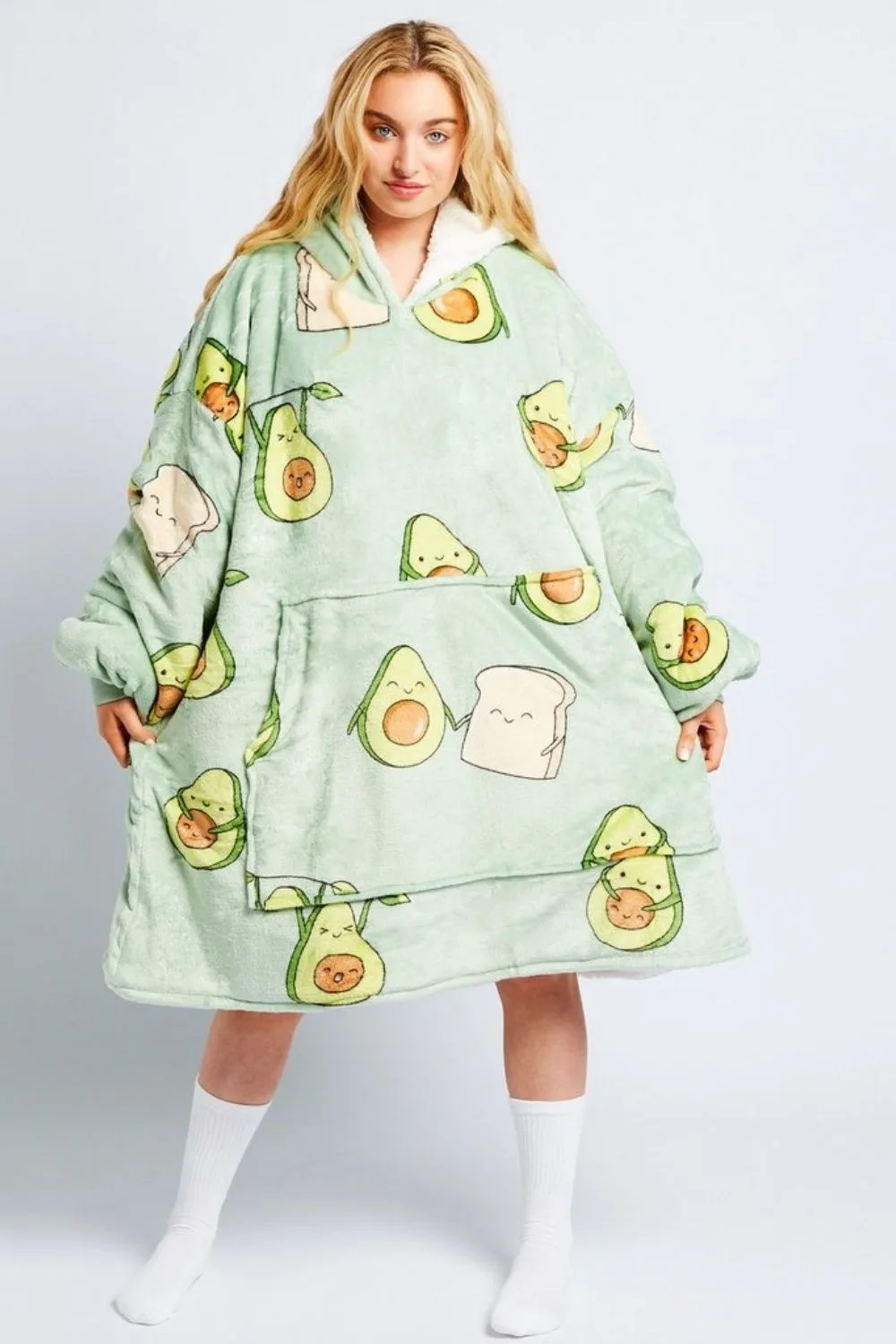 10 Best Oodies and Hooded Blankets for Winter