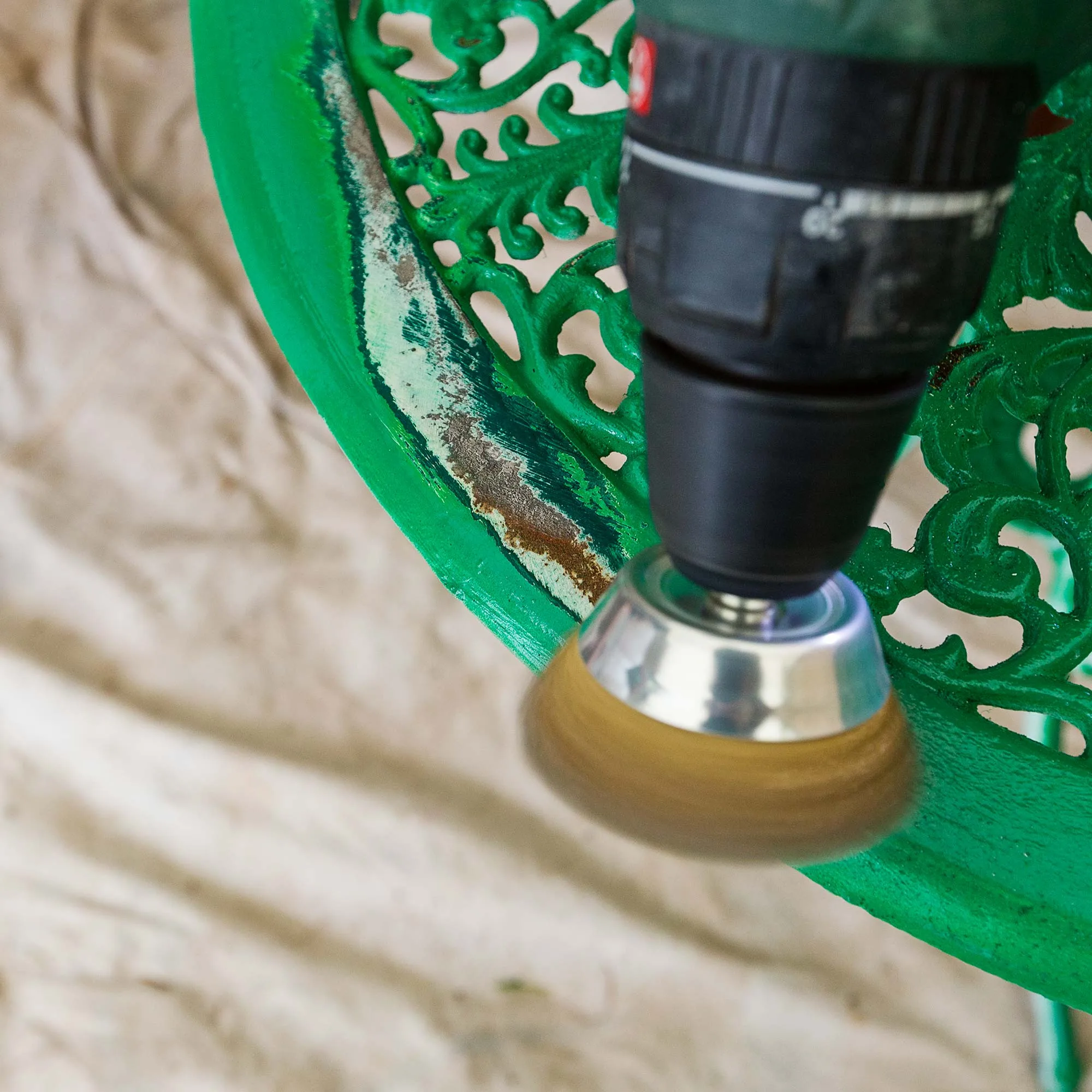 How to paint iron and steel | Better Homes & Gardens Australia