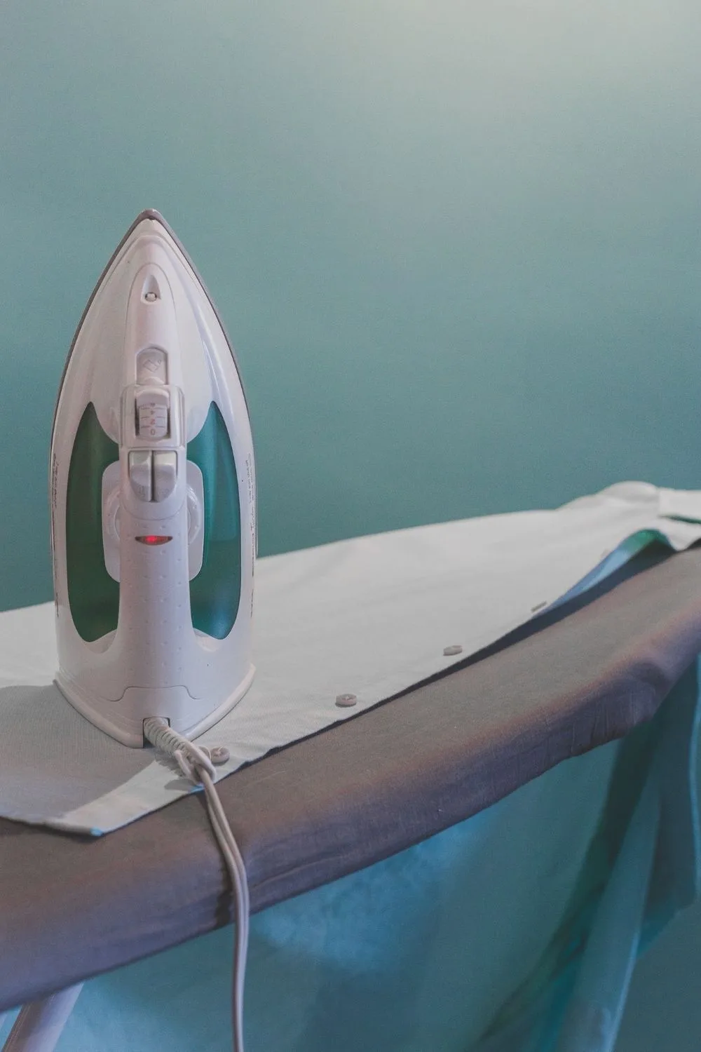 How to clean an iron | Better Homes & Gardens Australia