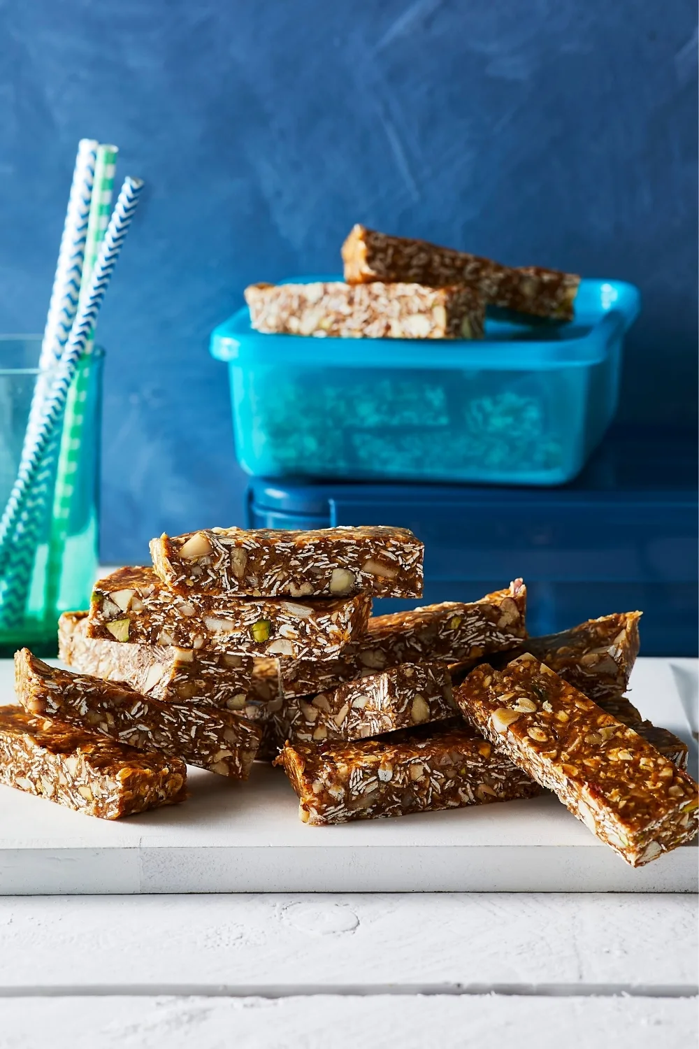 Easy muesli bars recipe Recipe | Better Homes & Gardens Australia