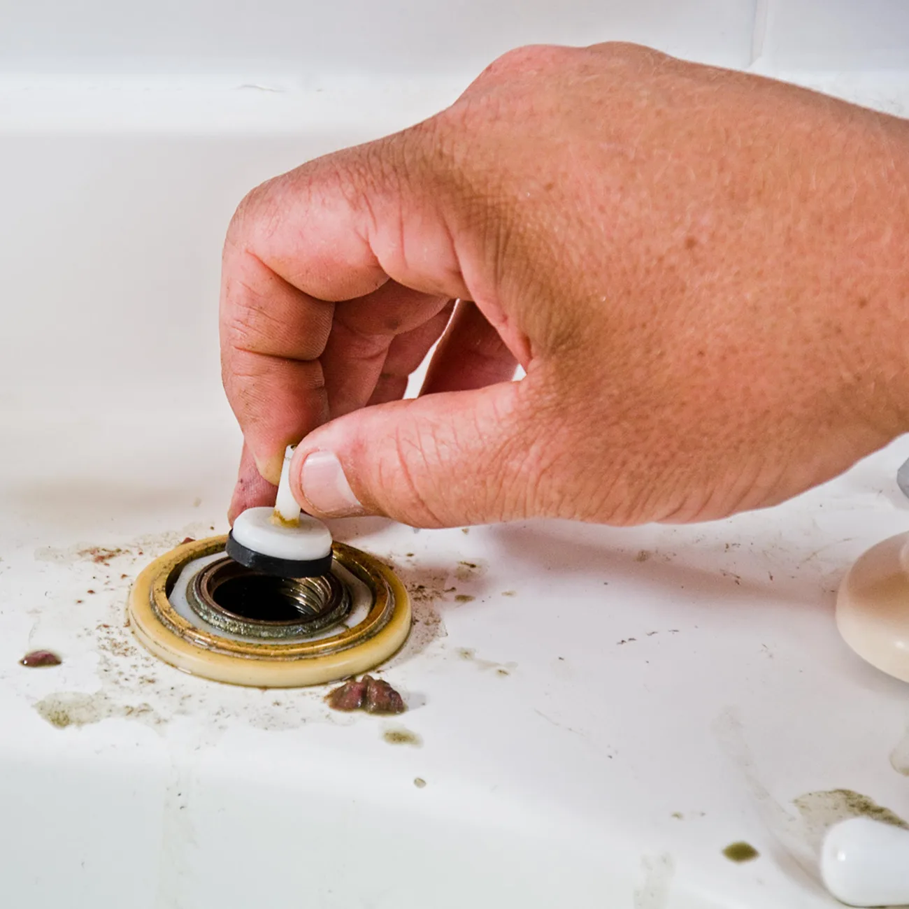 DIY guide to fixing your leaking taps and faucets