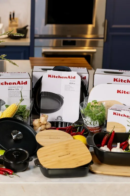 Coles Partner with KitchenAid for Cookware Collectable