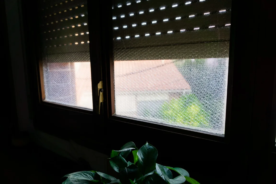 Window insulation: 4 budget ways to stop heat escaping from your ...