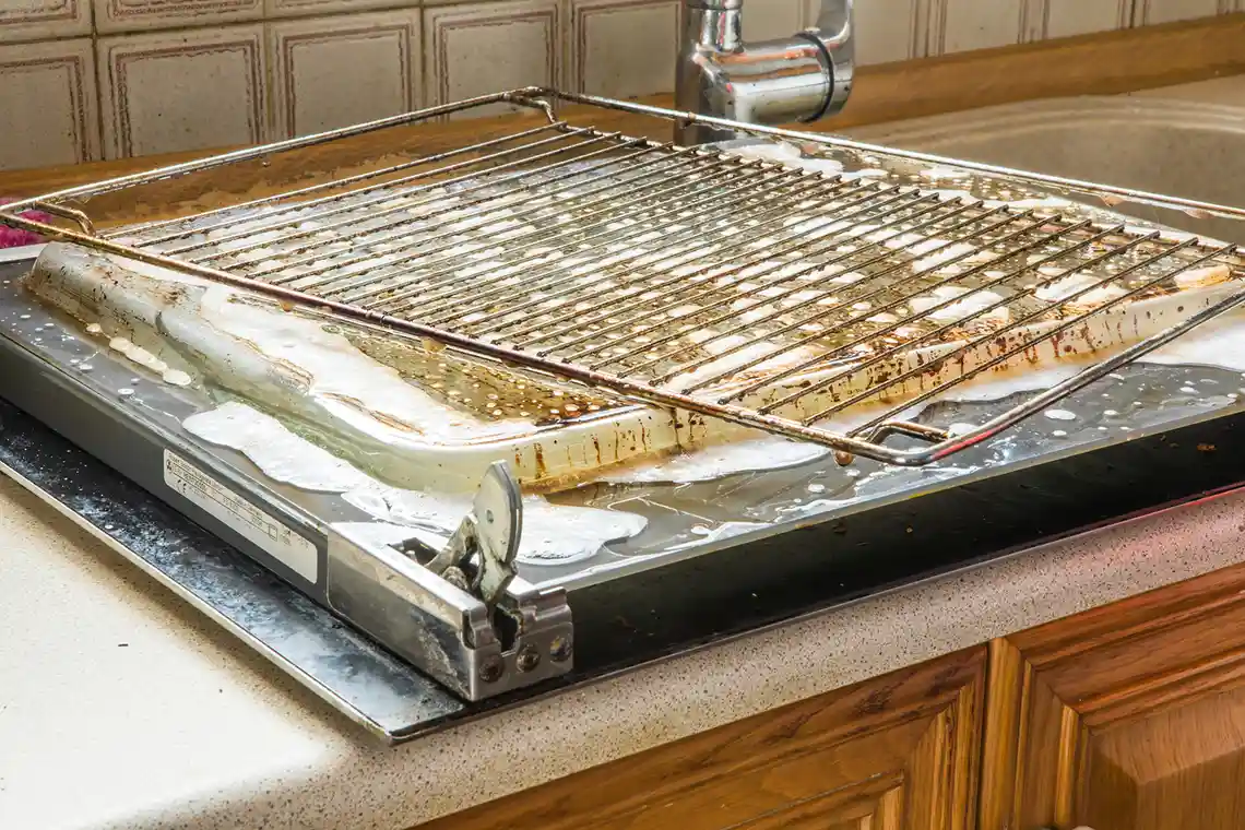 How to clean your oven in just 5 minutes