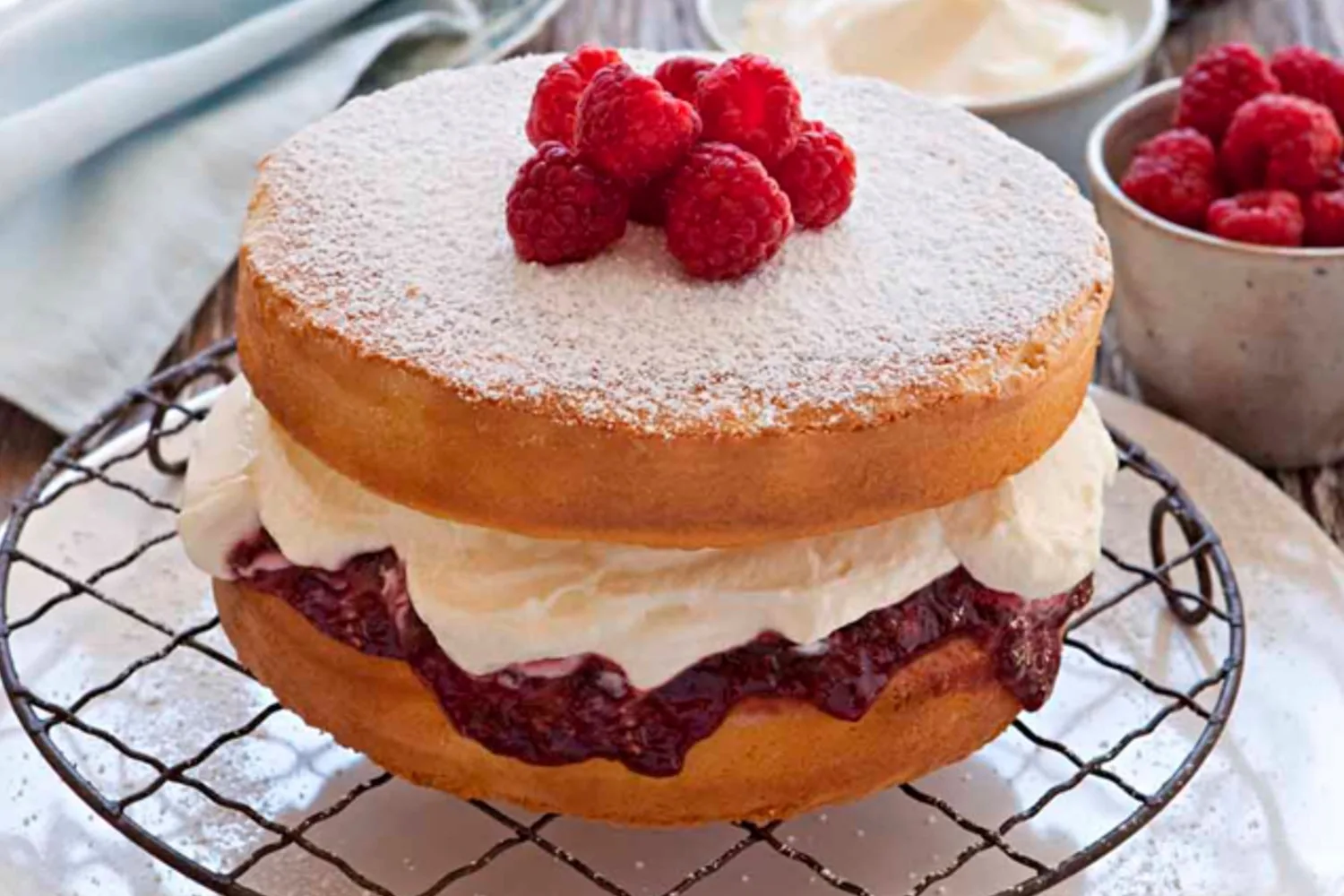 Strawberry and cream sponge cake recipe Recipe - Better Homes & Gardens ...
