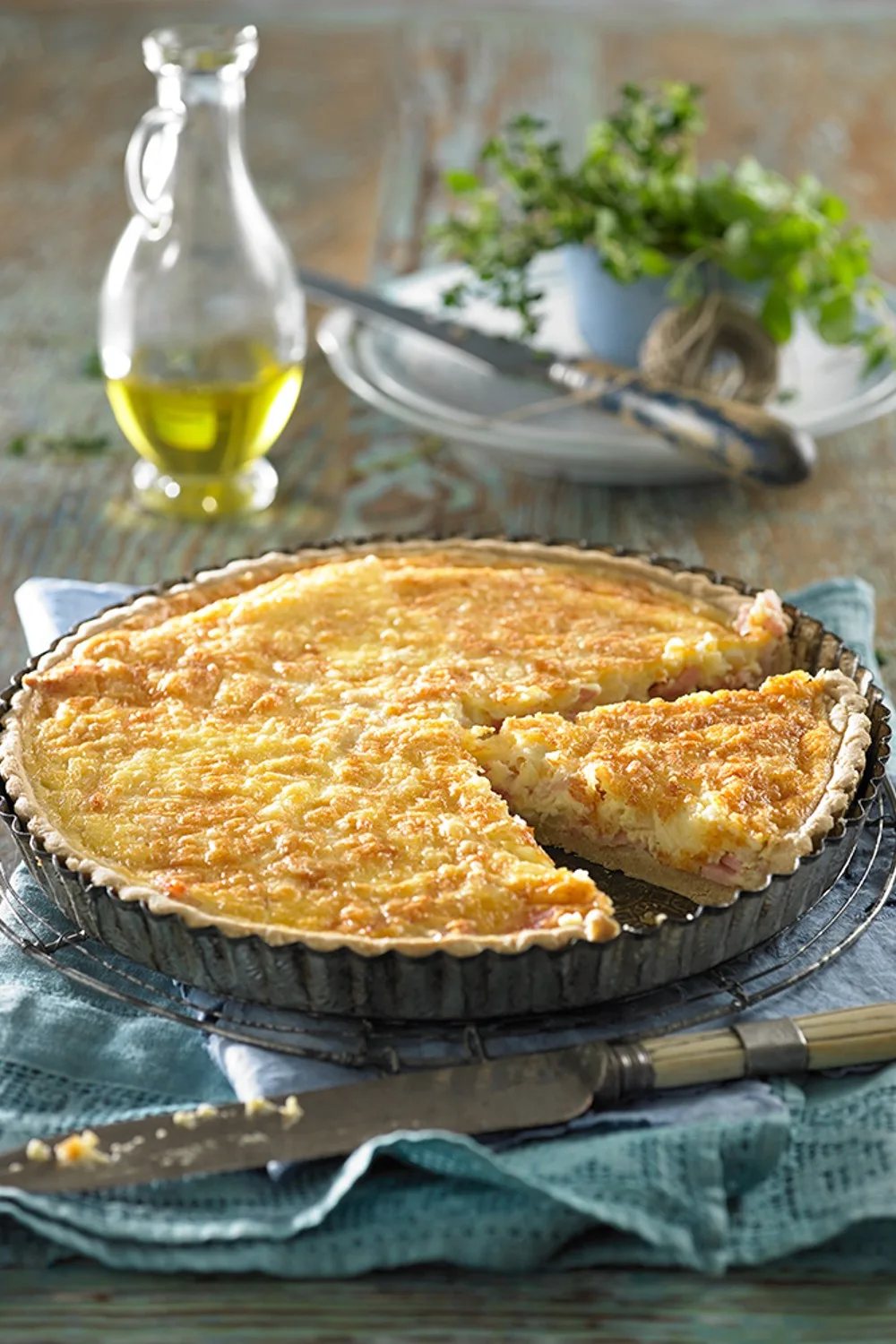 8 quiche recipes that are perfect for a spring picnic lunch - Better ...