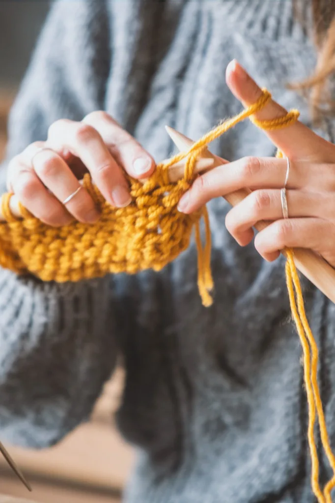 Knit Two Together (K2tog) instructions for Beginners