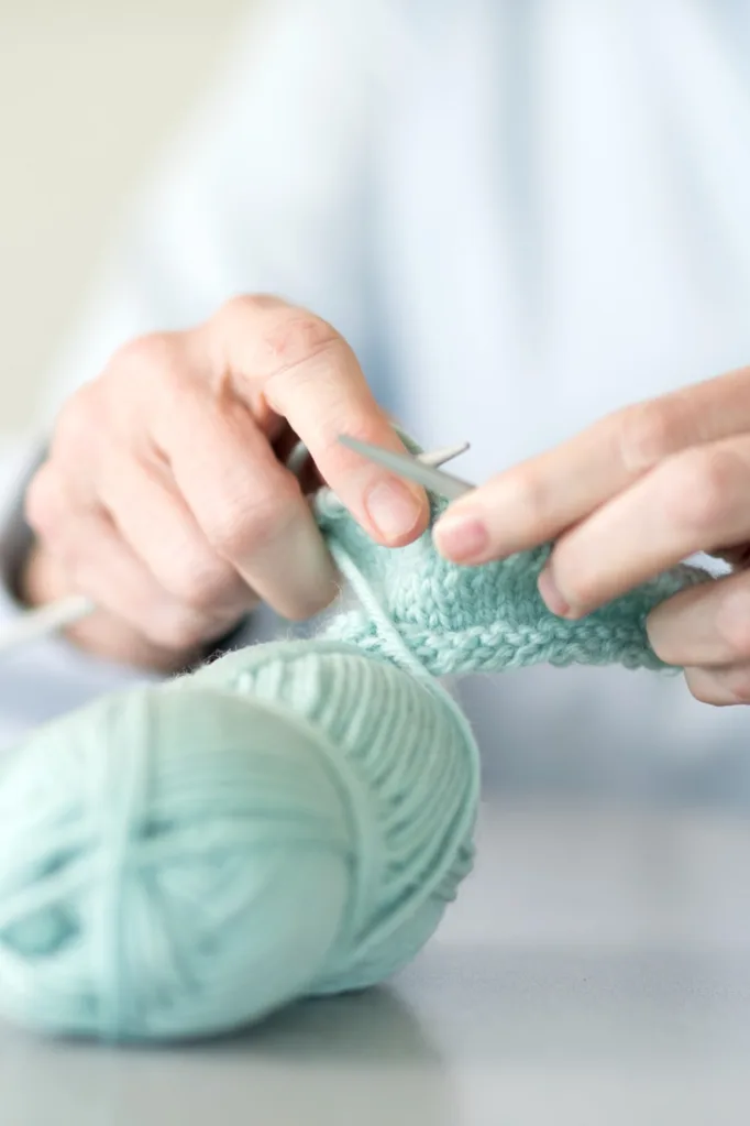 How to purl two together (P2tog): step-by-step instructions | Better Homes & Gardens Australia