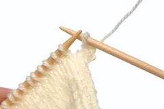 How to cast off knitting: step-by-step instructions for beginners ...