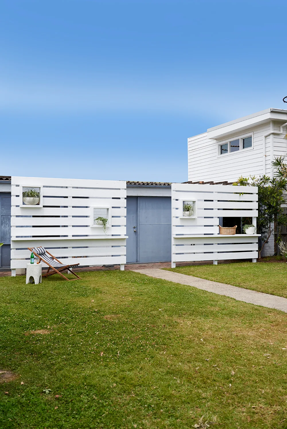 How to build a slatted privacy screen | Better Homes & Gardens Australia