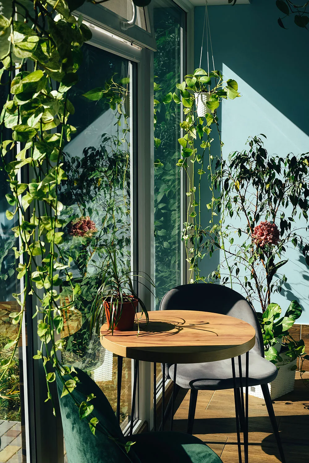 13 Simple Ways to Cool a Room Without AC