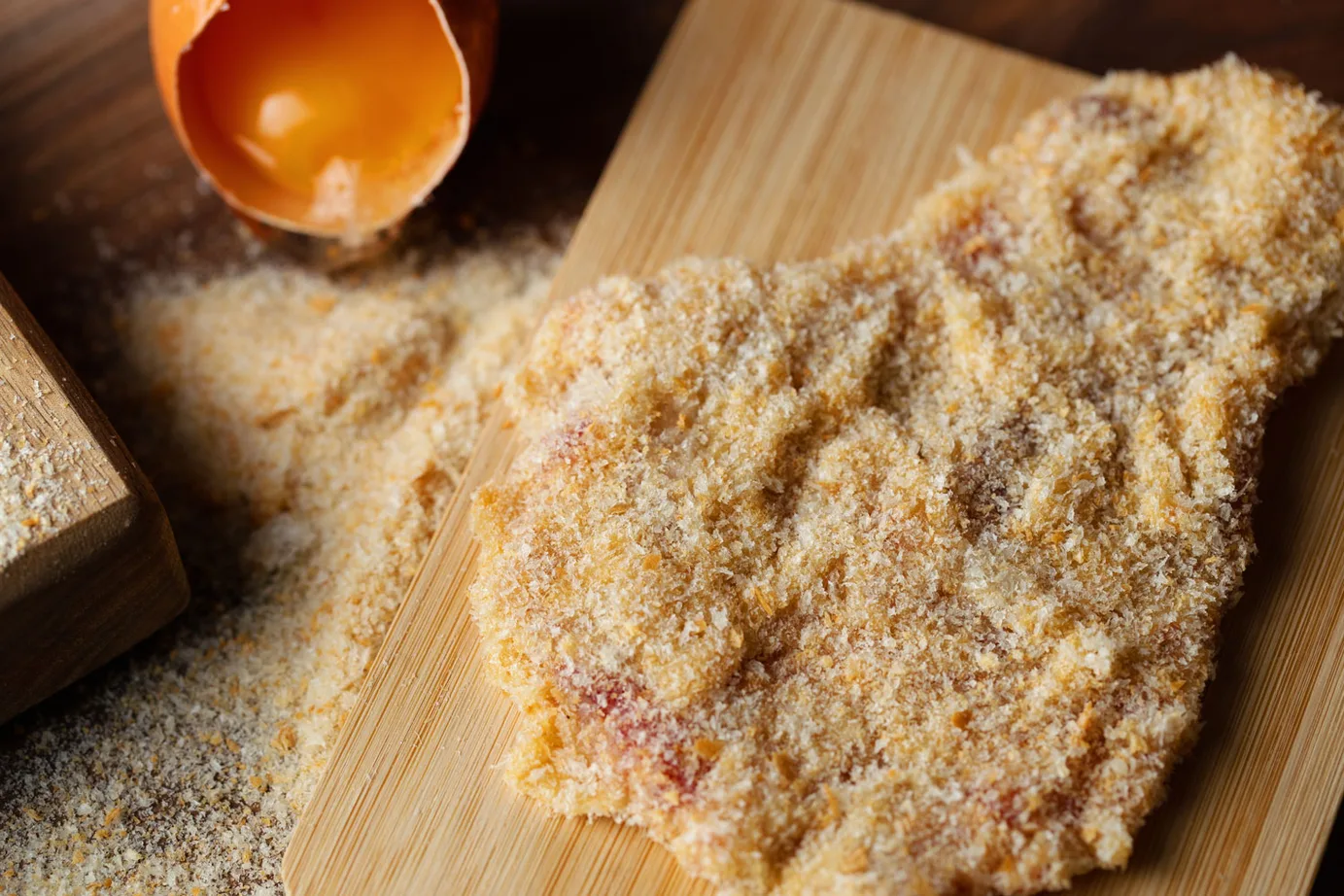 How to cook a crunchy crumbed steak in minutes