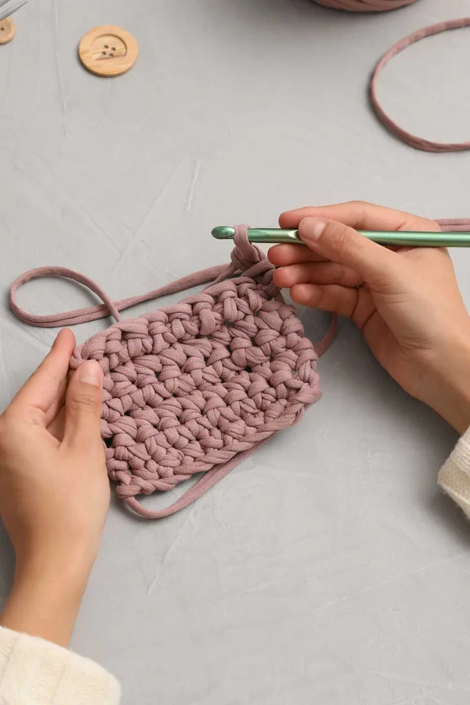 How To Double Crochet (DC): Step-By-Step-Instructions For Beginners ...