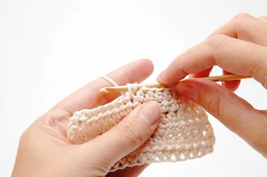How To Half Treble Crochet (HTR) UK: A Step-by-Step Guide | Better ...