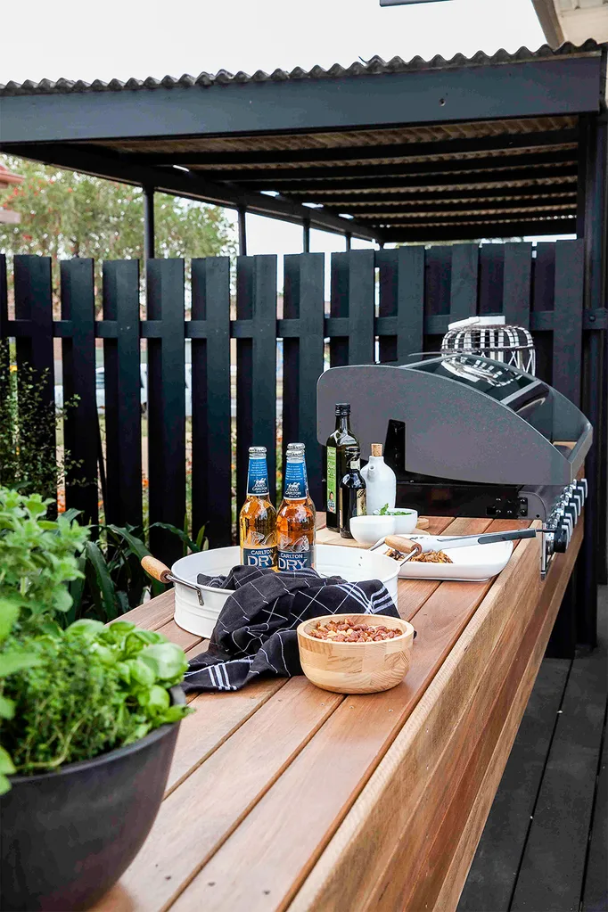 Six Built-In BBQ Ideas For The Outdoor Barbecue Lover