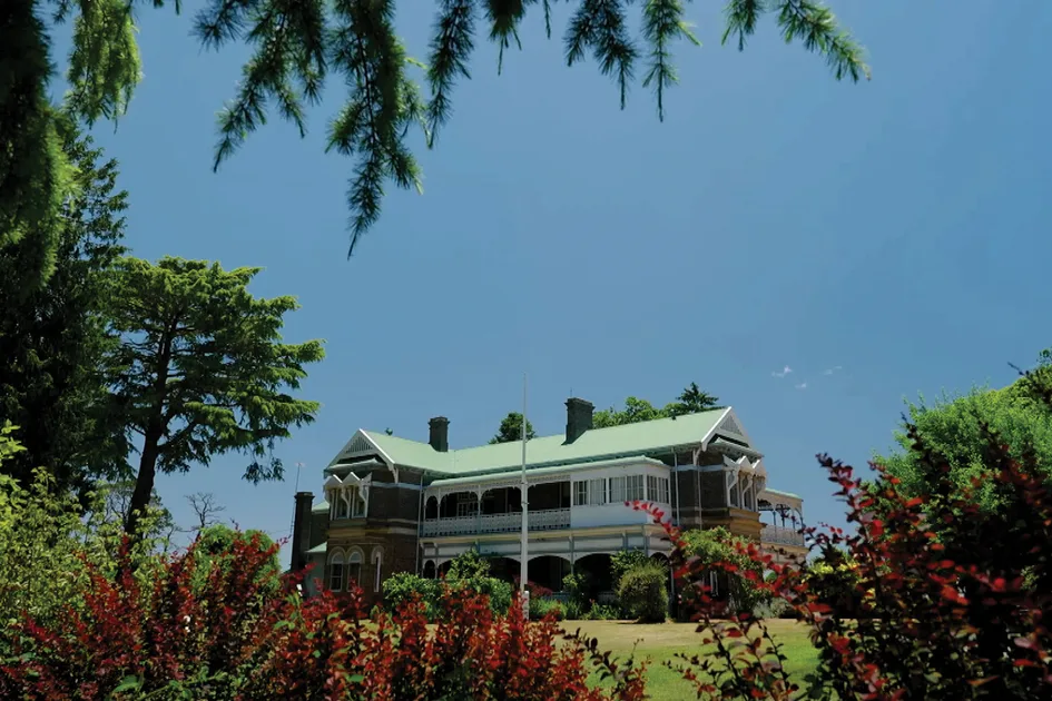 Graham visits the Saumarez Homestead | Better Homes & Gardens Australia