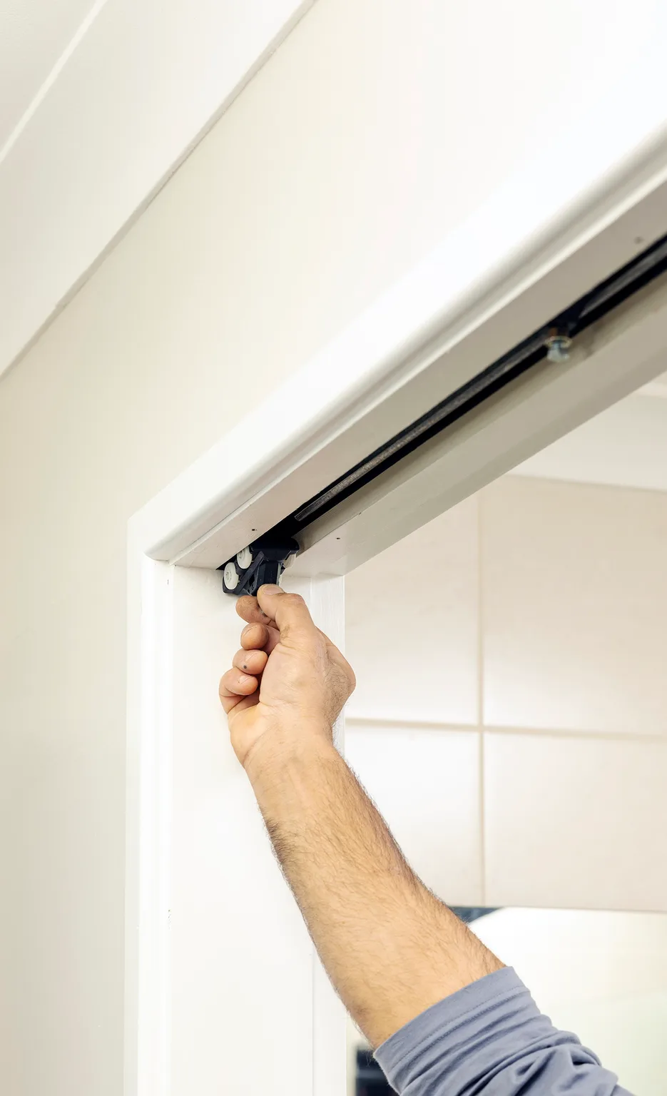 How To Fix A Jammed Sliding Door | Better Homes & Gardens Australia