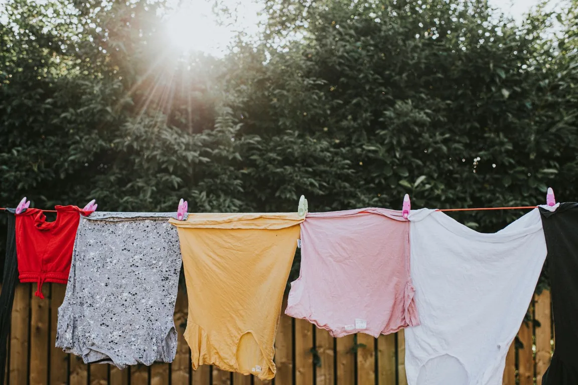 7 reasons your clothes still smell after washing