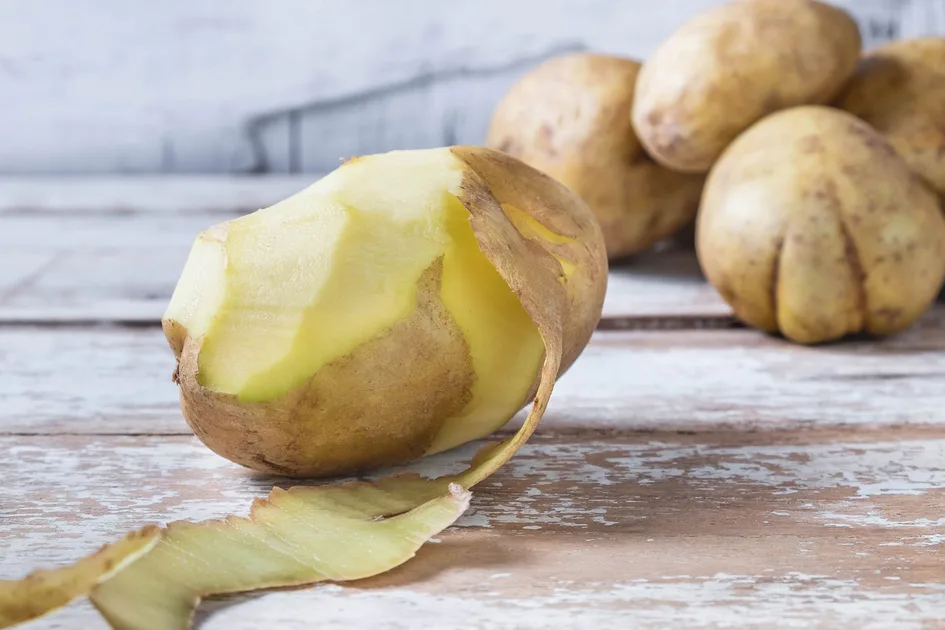 Potato Peeling Hack: Try This Amazing time-saving Trick