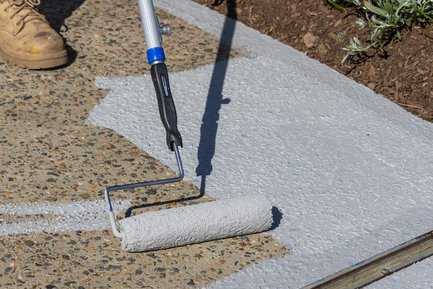 How To Paint A Concrete Driveway: 3 Easy Steps