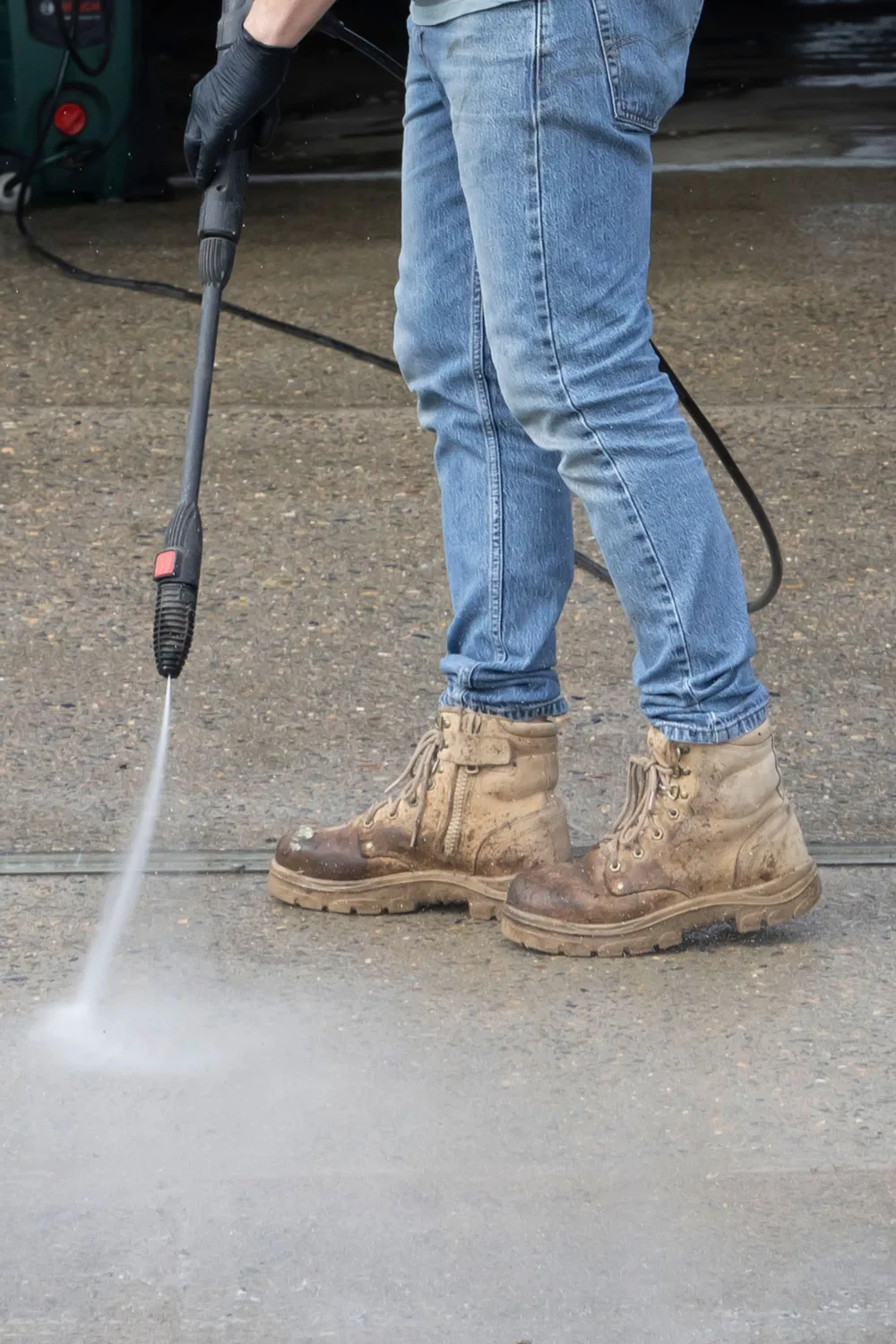 How To Paint A Concrete Driveway: 3 Easy Steps