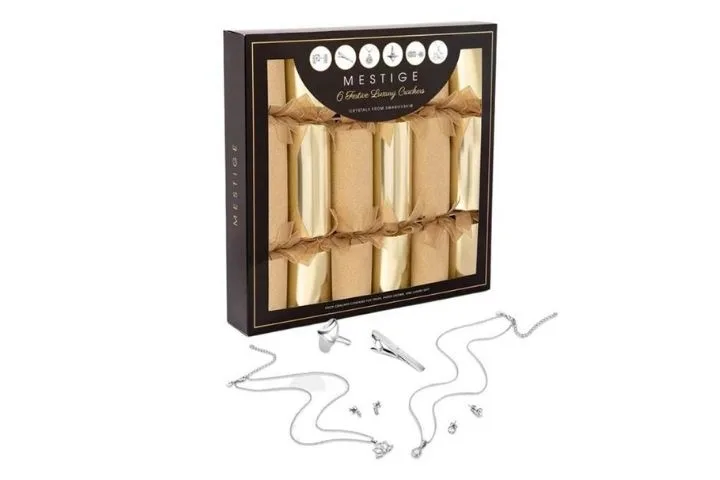 10 Best Luxury Christmas Crackers Australia 2023 | Better Homes and Gardens