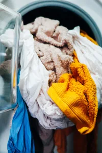 How To Stop Clothes Getting Tangled In The Washing Machine | Better ...