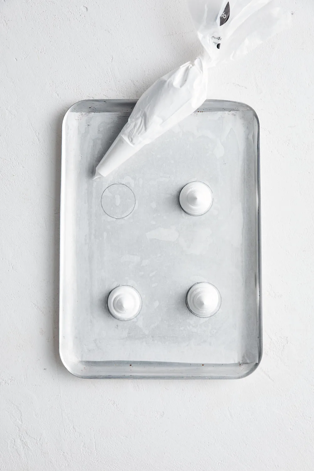 Mini Pavlova Christmas Tree Recipe Recipe - Better Homes & Gardens ...