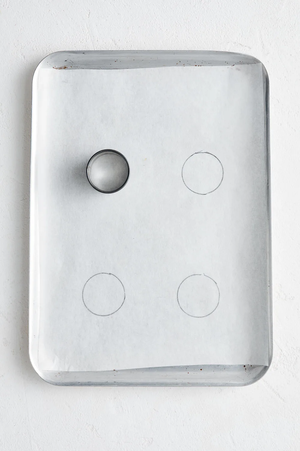 Mini Pavlova Christmas Tree Recipe Recipe - Better Homes & Gardens ...