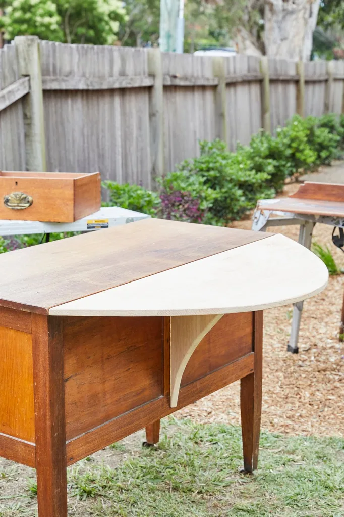 Portable Breakfast Bar for Kitchen Renovation