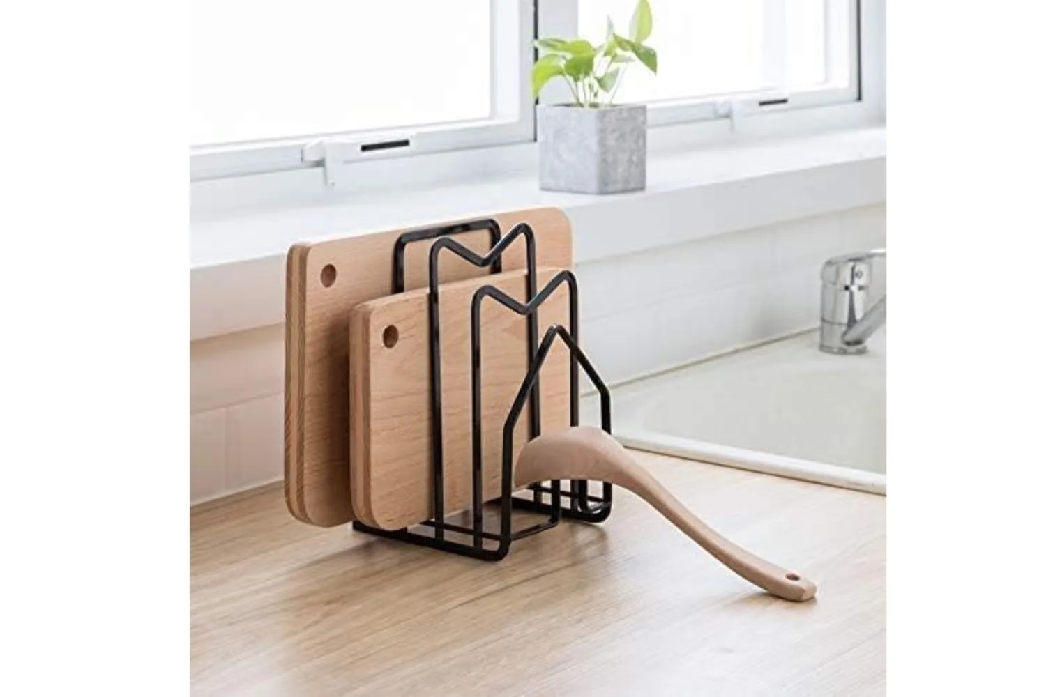 The best chopping board storage options to free up space in your ...