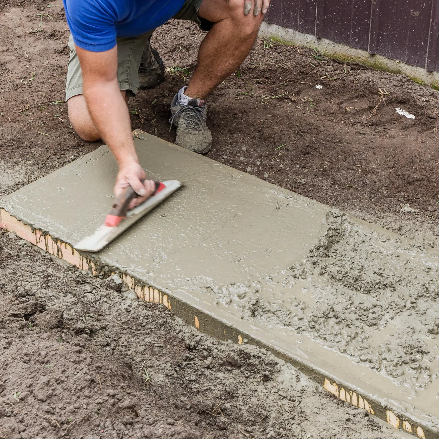 How to build a block bench in your garden