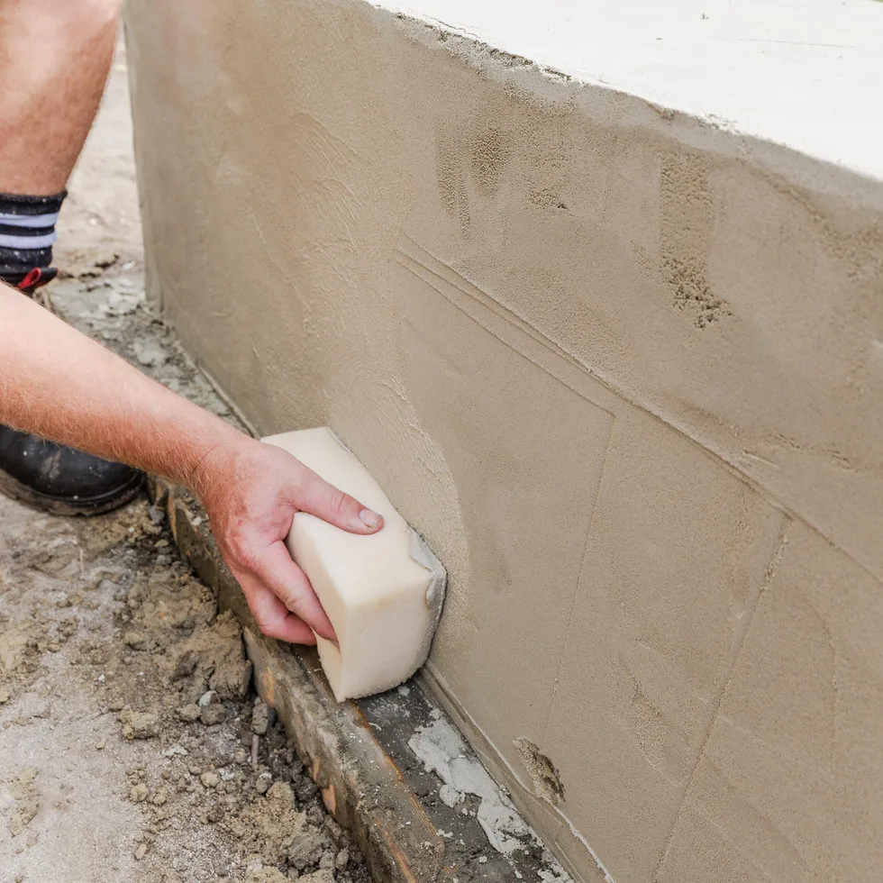 How to build a block bench in your garden