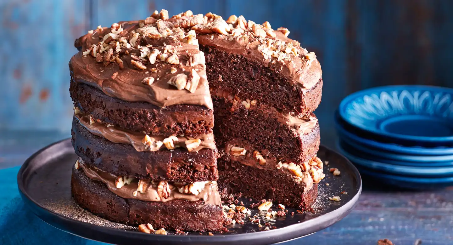 25 crowd-pleasing chocolate cake recipes