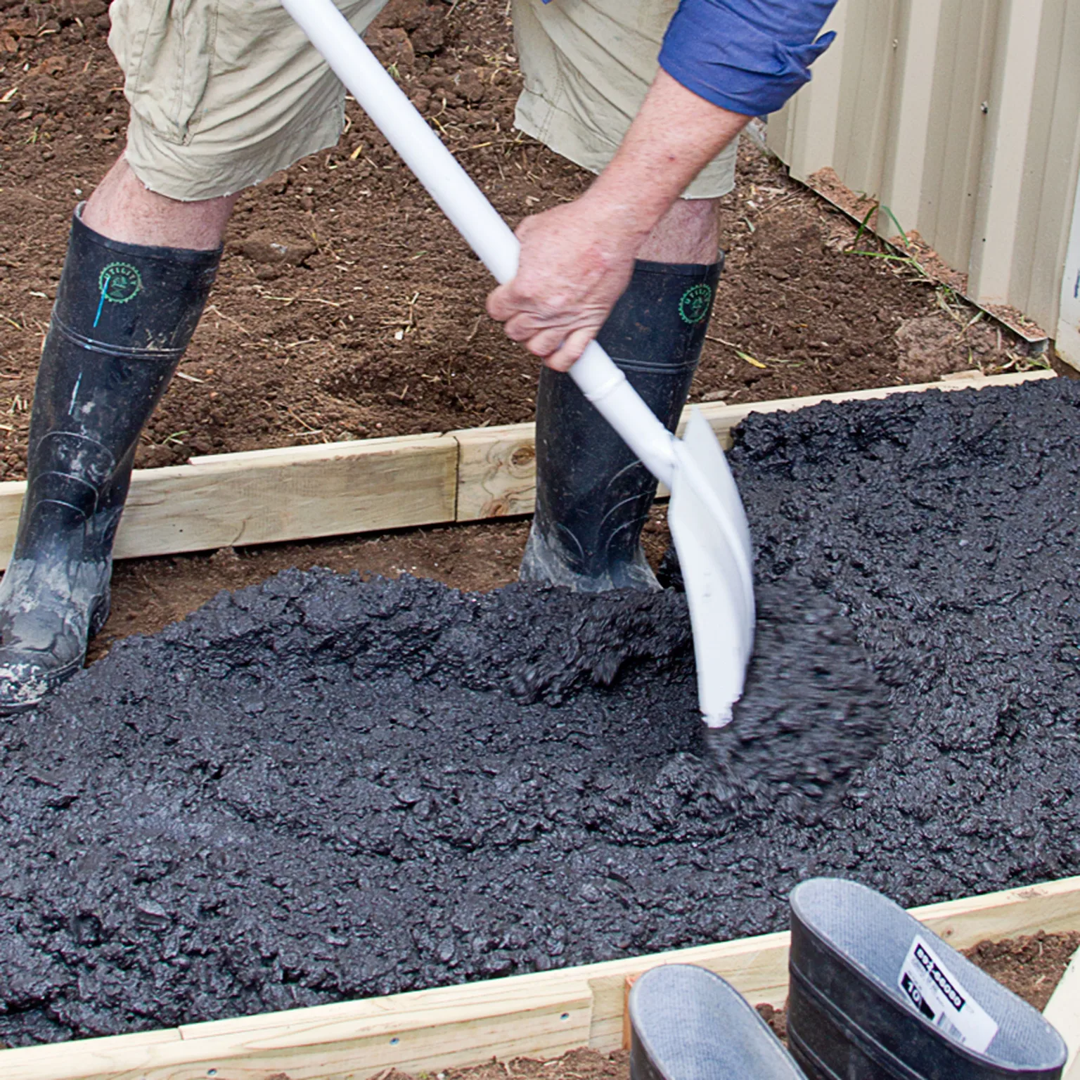 How to build a concrete path | Better Homes & Gardens Australia