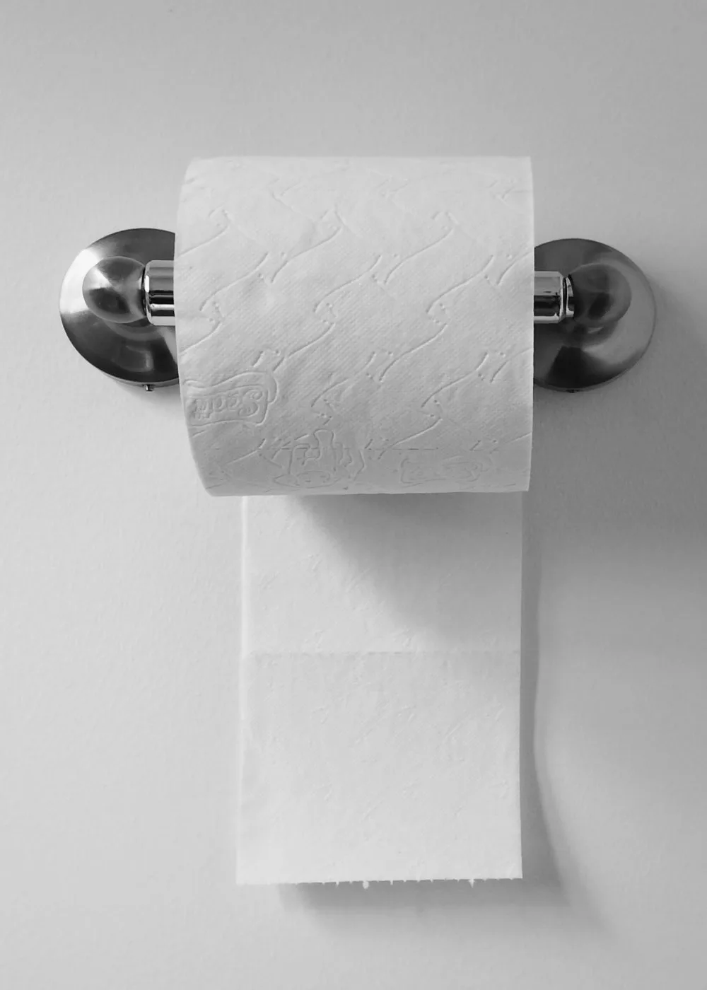 This is the right way to hang your toilet paper