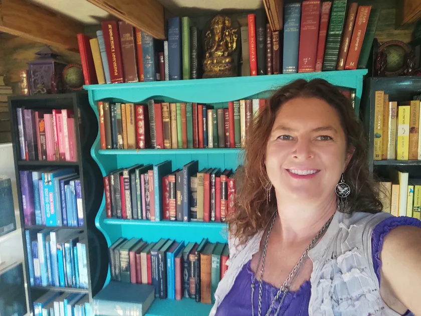 This Aussie mum has a house for her books