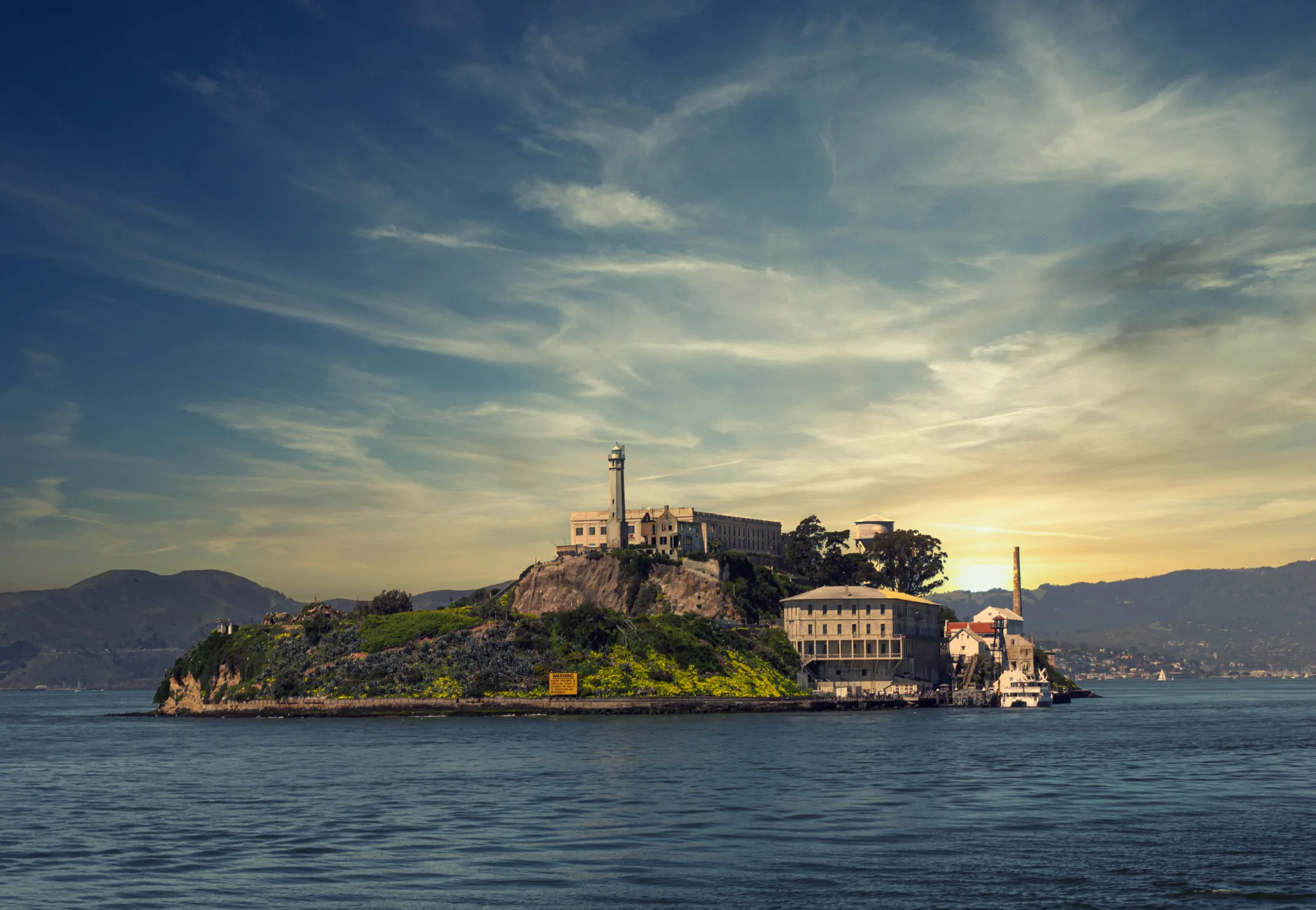 Ghosts of Alcatraz: The haunted prison has a notorious past | that's life!