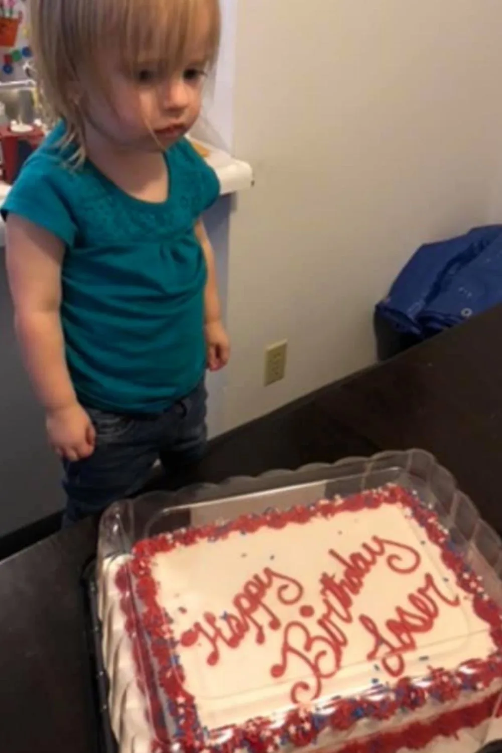 Toddler's cake says 'Happy birthday loser' after bakery mix up | that's ...