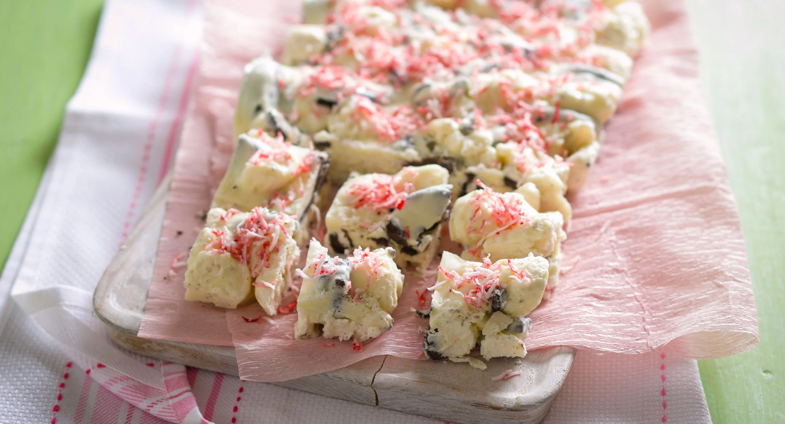 Cookies & Cream Slice | that's life!